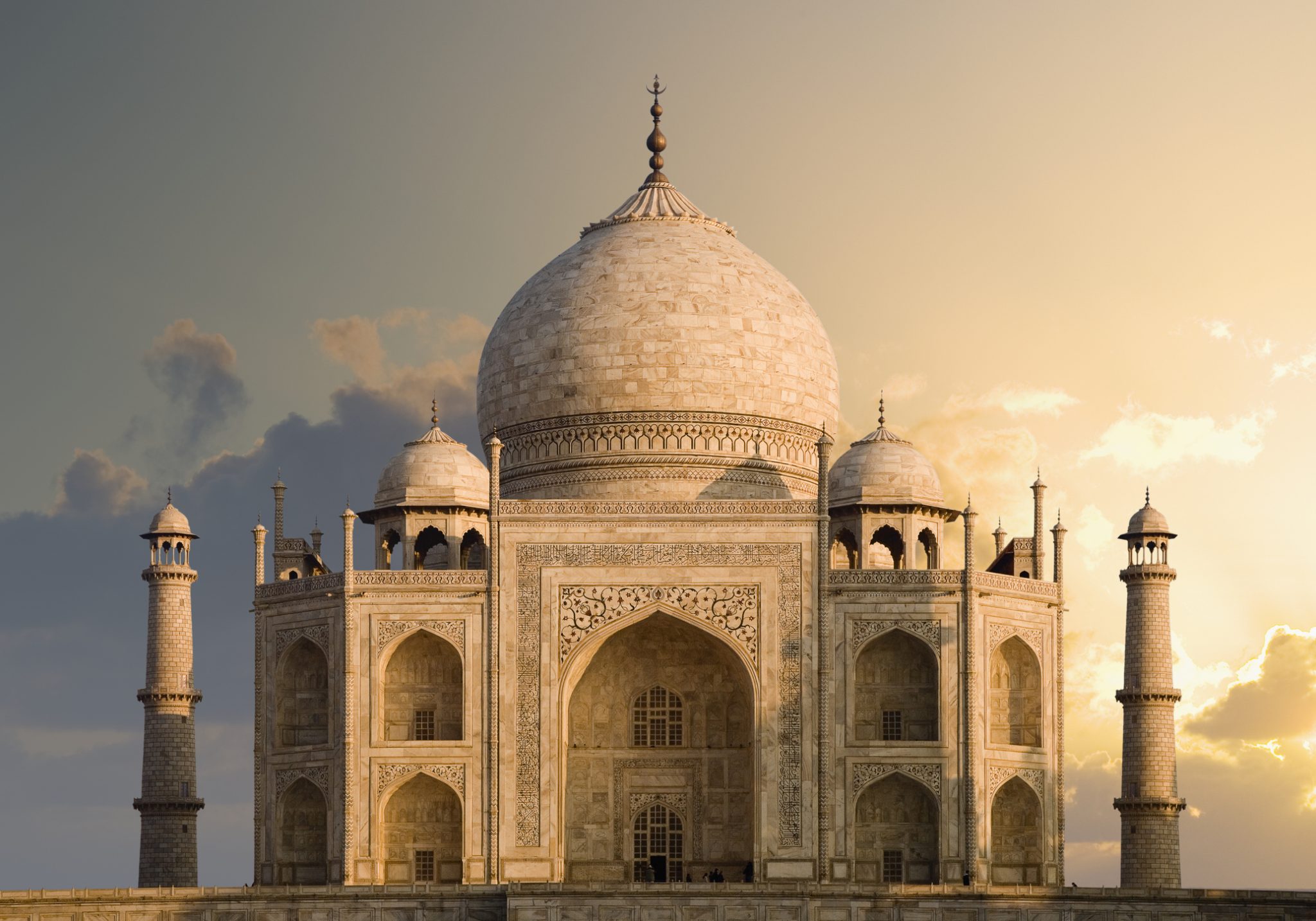 Monu-mental Marvels: Exploring the World’s Largest Monuments - Discovery UK