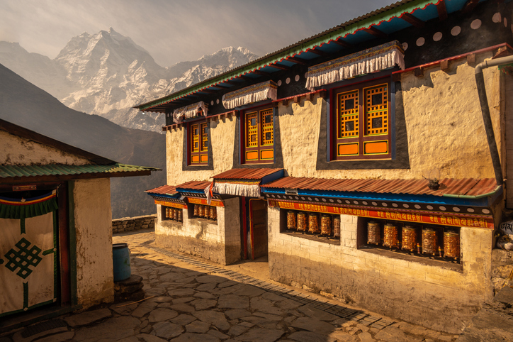 Yeti Sightings: Snowbound Fact or Frosty Fiction? - Discovery UK