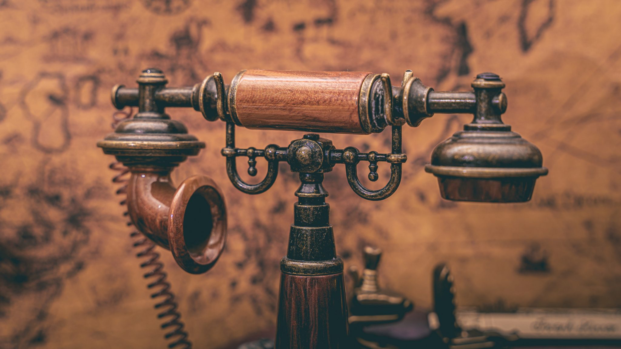 Nine Famous Phone Calls that Changed the World - Discovery UK